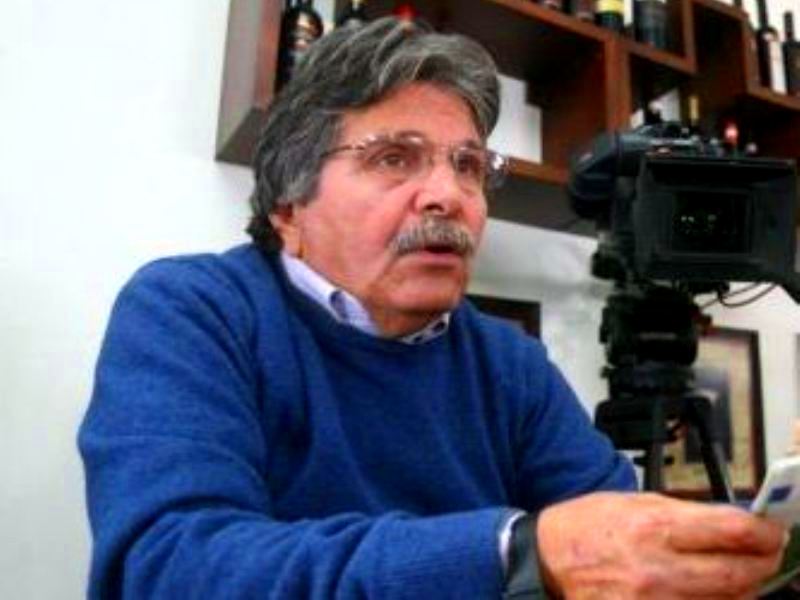 Πέθανε ο αγαπημένος Θέμης Μάνεσης | LifeViews